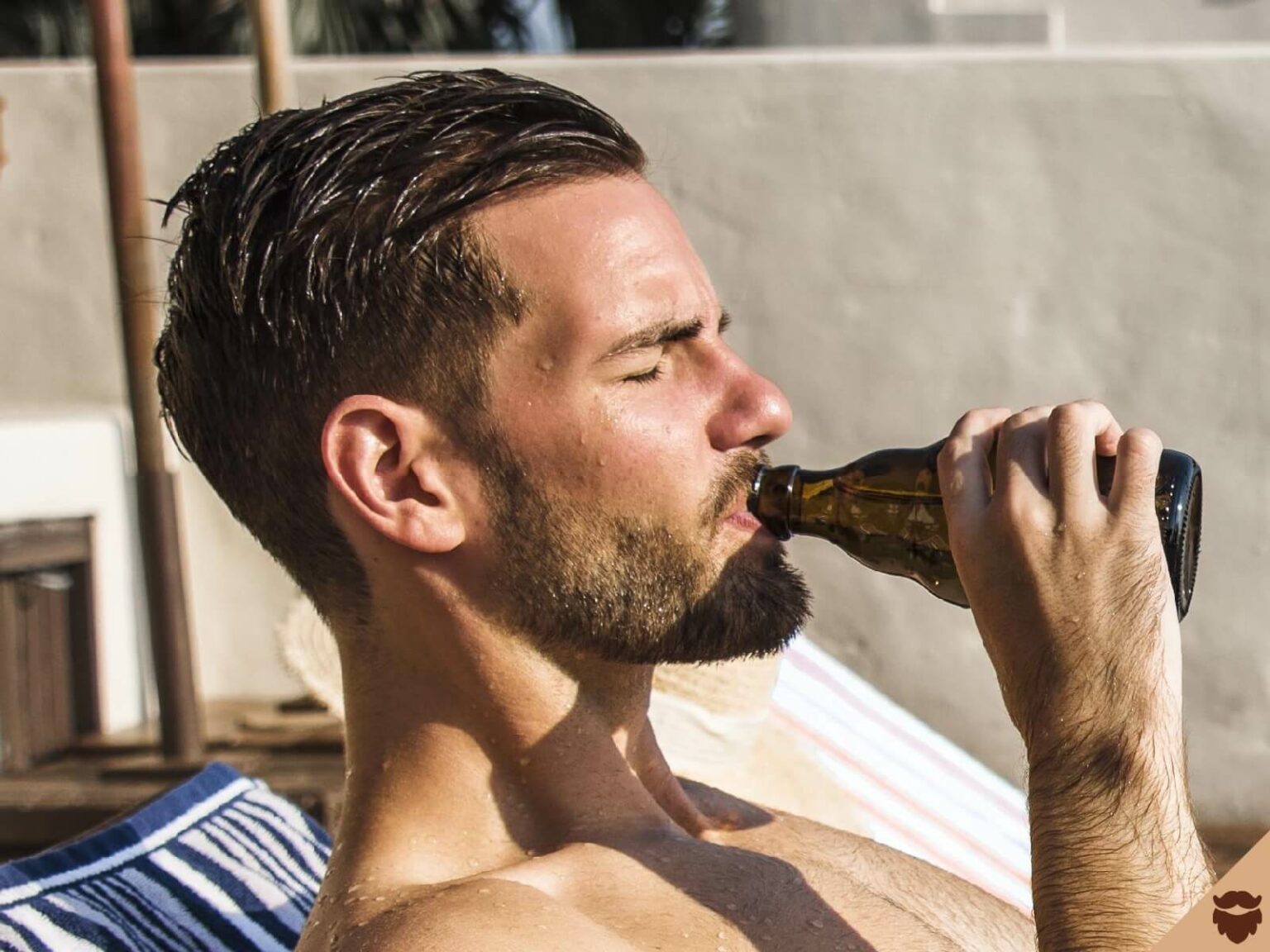 Barbe Courte : Bien se la tailler + Styles & Entretien | BDW